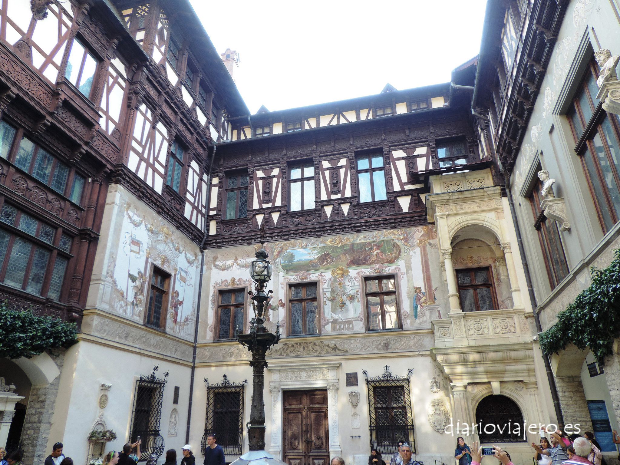 El castillo Peles de Rumanía, como llegar al Castillo Peles desde ...
